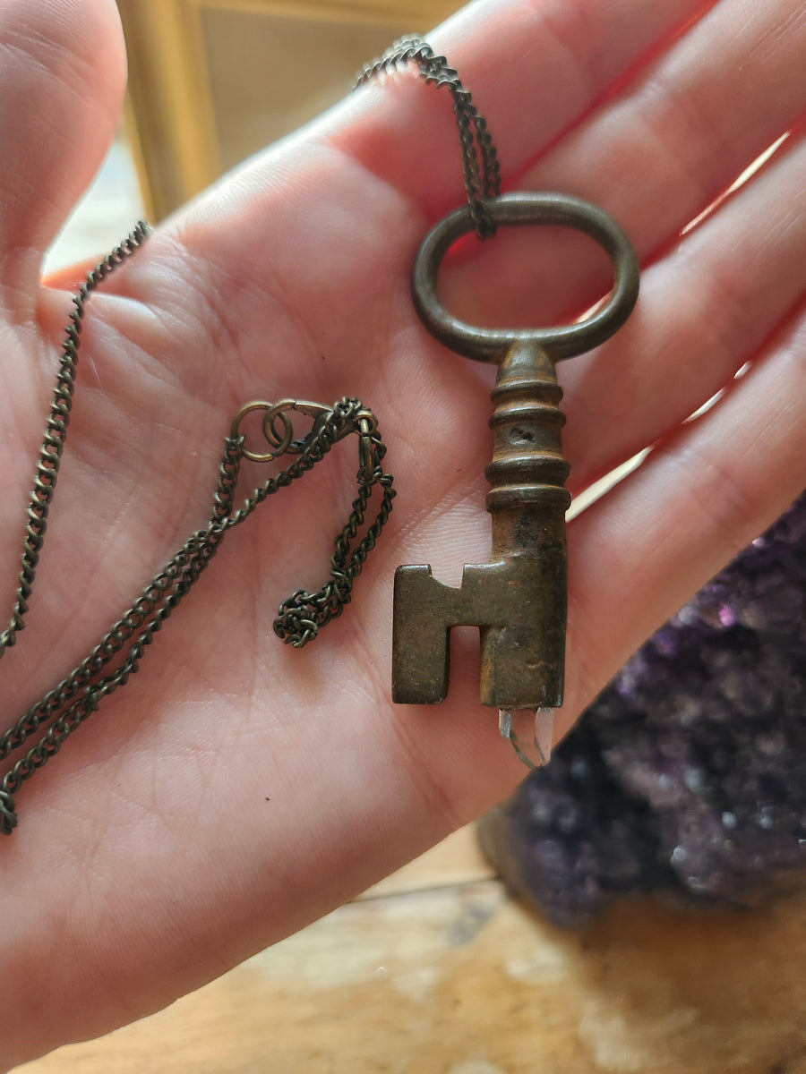 Antique Skeleton Crystal Key Necklace – Ringing Rocks Jewelry